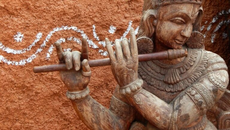 WHAT IS A GURU AND HOW TO RECOGNIZE ONE - Popular Vedic Science